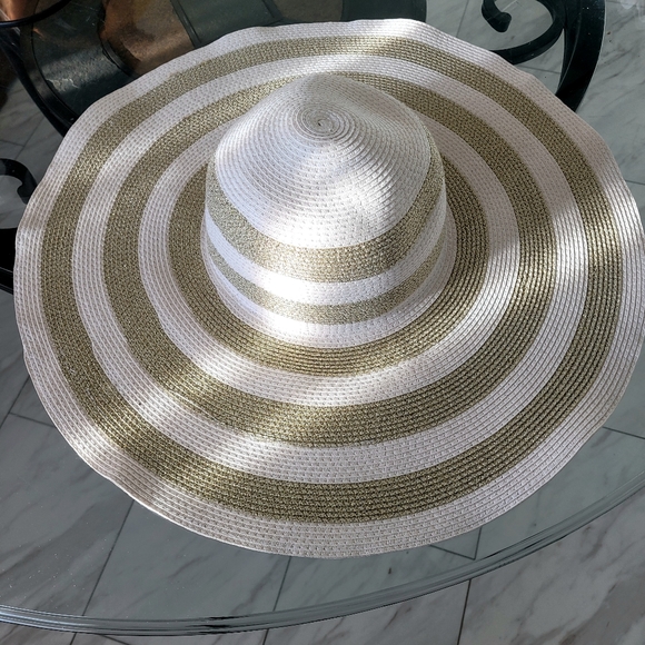 None | Accessories | Large Brim Gold Shimmer Cream Beach Hat | Poshmark